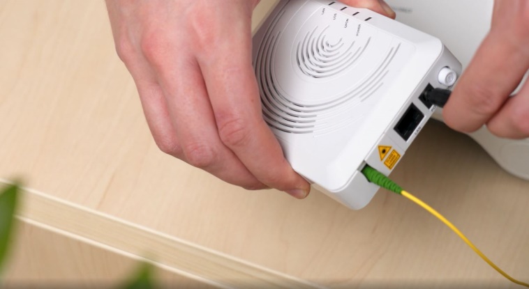 Priklop modema, optičnega pretvornika ONT in NEO Smartboxa - Telekom ...